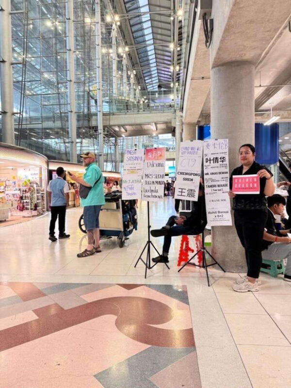 Bangkok: Floating & Maeklong Markets Tour by Private Charter - Key Points