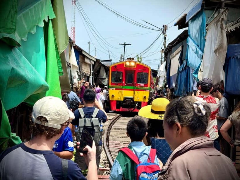 Bangkok: Floating Market and Train Market Experience - Key Points