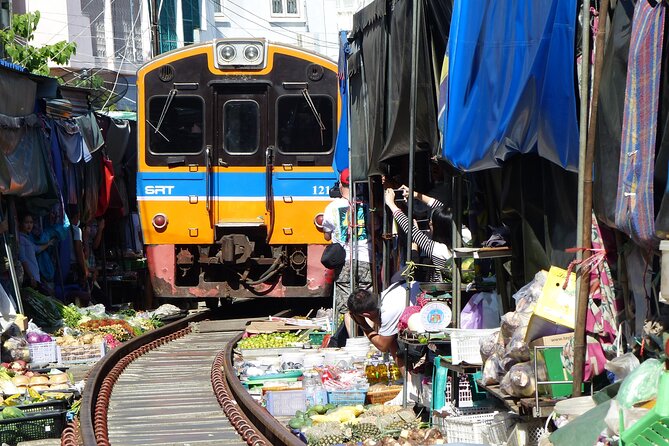 Bangkok: Floating Market and Train Tour with Guide in Spanish and English - What Do Travelers Say?