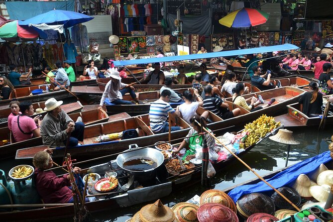 Bangkok: Floating Market and Train Tour with Guide in Spanish and English - FAQs