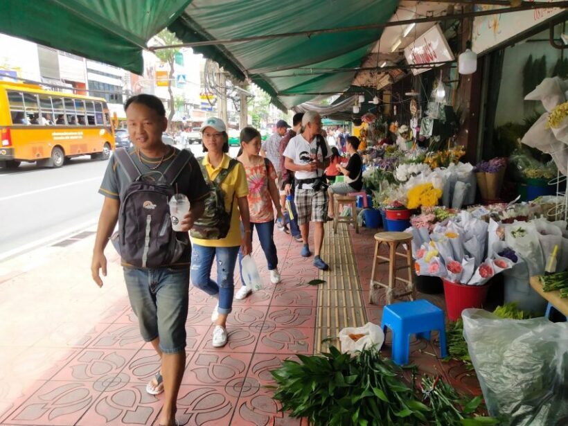 Bangkok: Full-Day Walking Tour Mini Group - A Deep Dive into the Day: What to Expect