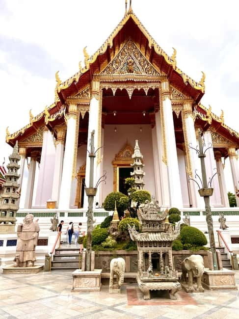 Bangkok: Golden Mount & Marble Temple Morning Tour - Tuk Tuk - An In-Depth Look at the Tour Experience