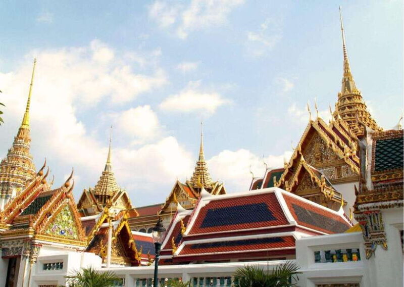 Bangkok: Grand Palace & Emerald Buddha Entry with Audioguide - Key Points