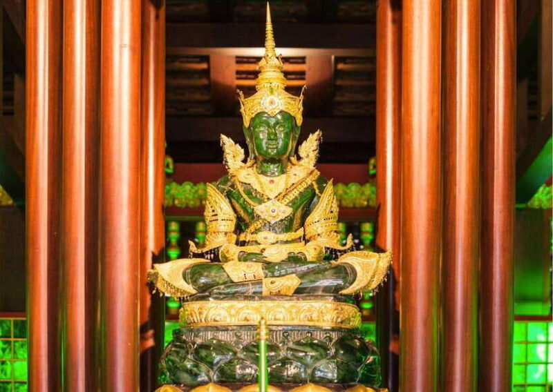 Bangkok: Grand Palace & Emerald Buddha Entry with Audioguide - Practical Tips for Visitors
