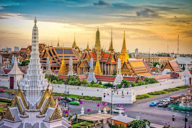 Bangkok: Grand Palace, Wat Pho, and Wat Arun Guided Tour - Authentic Encounters & Review Highlights