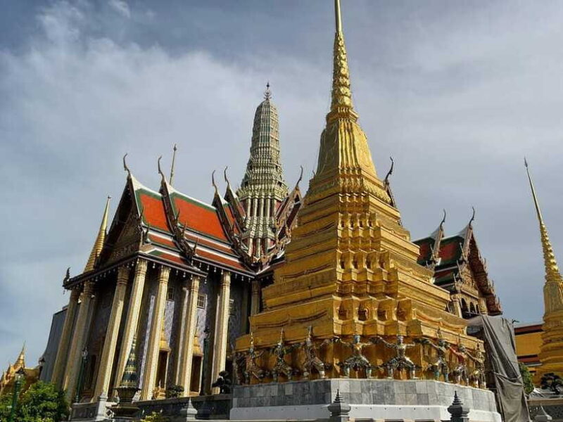 Bangkok: Grand Palace, Wat Pho & Long Tail Boat Tour - Who Is This Tour Best For?