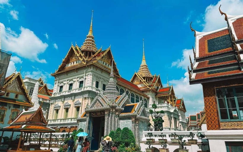 Bangkok: Grand Palace, Wat Pho, & Wat Arun Walking Tour - Key Points