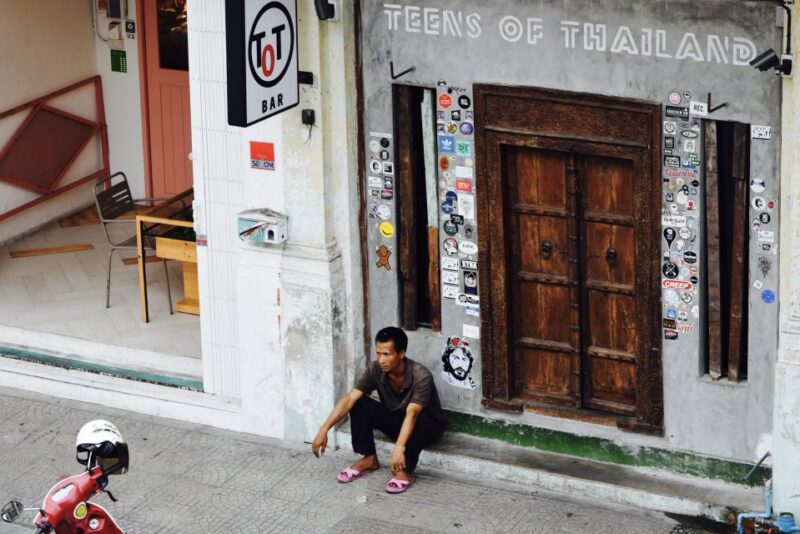 Bangkok: Guided Bar Hopping Night Tour with Private Option - What Travelers Say