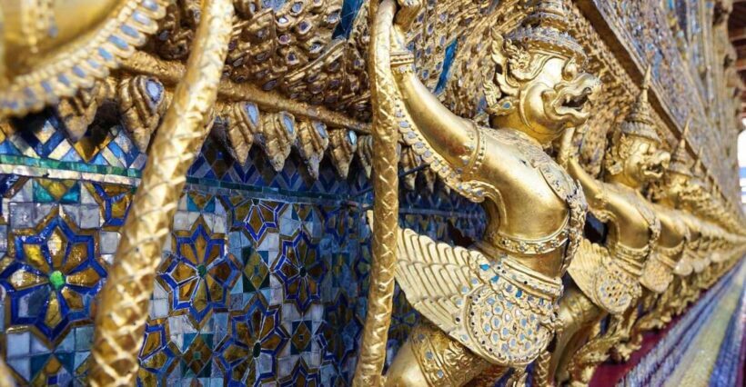 Bangkok: Half-Day Temple and Grand Palace Group Tour - Transportation and Practicalities