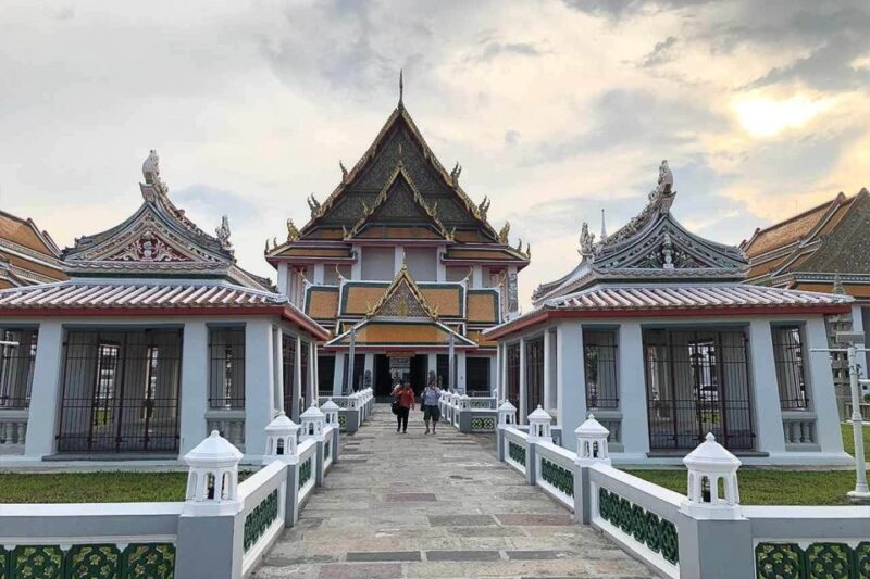 Bangkok: Historical Temples Tour & Hidden Bar at Sunset - FAQ