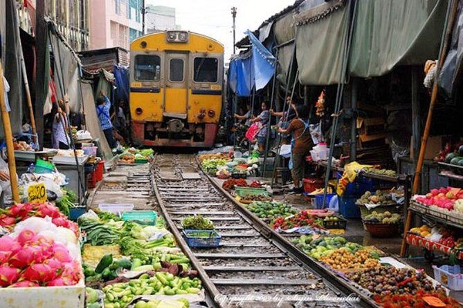 Bangkok: Join Tour Train Market - Damnern Saduak Floating Market - Exploring the Itinerary in Detail