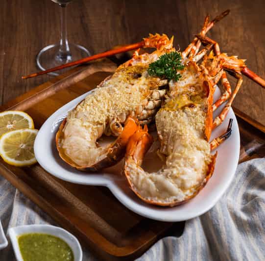 Bangkok: Jumbo Lobster Riverside Set Packages - Who Will Love This Experience?