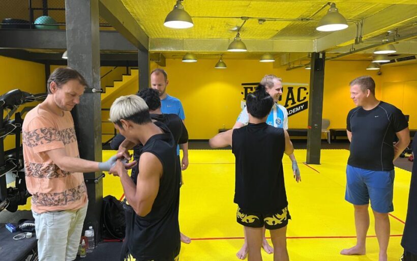 Bangkok: Learn 1-1 Muay Thai + Free Muaythai Shorts & Pickup - Key Points