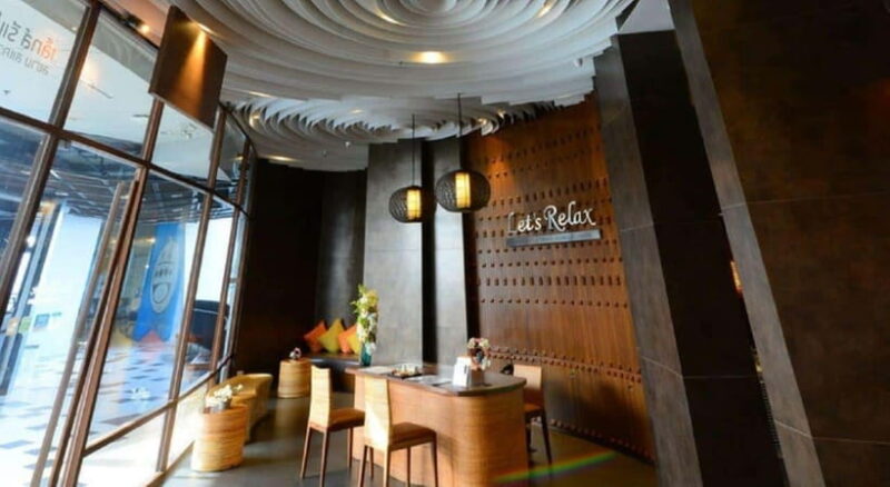 Bangkok: Let's Relax Siam Square One E-voucher - Location and Accessibility
