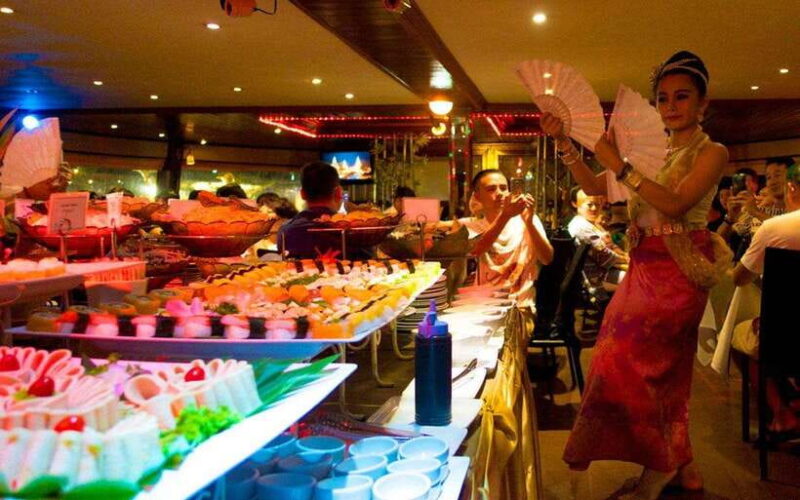 Bangkok: Luxury White Dinner Cruise with Live Entertainment - Value and Pricing: Is It Worth It?