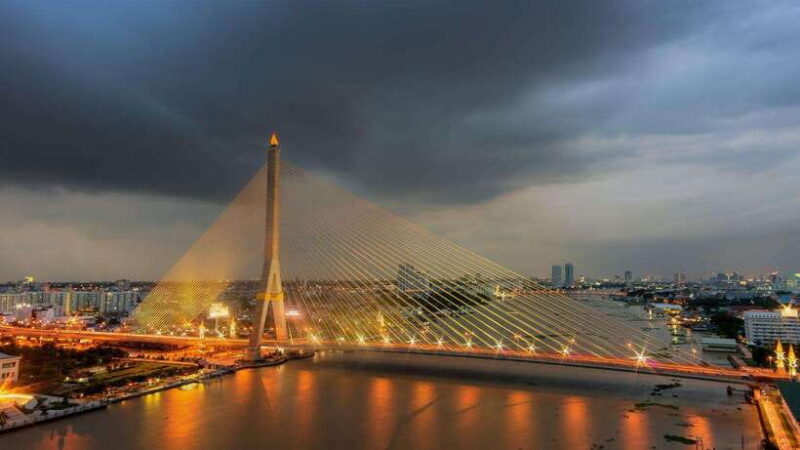 Bangkok: Luxury White Dinner Cruise with Live Entertainment - FAQ