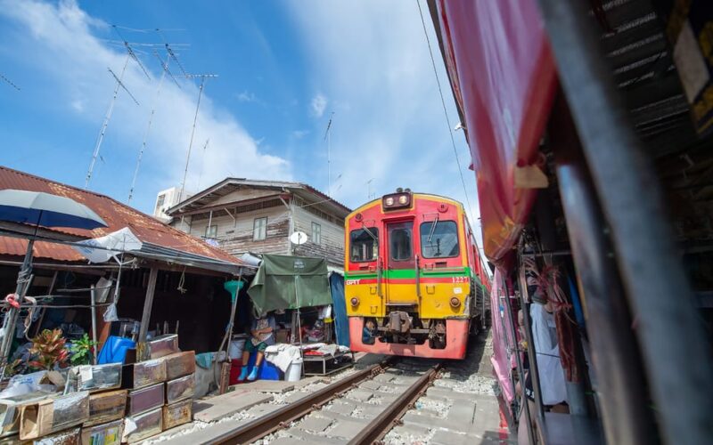 Bangkok: Maeklong Railway Market and Amphawa Floating Market - Who Will Love This Tour?