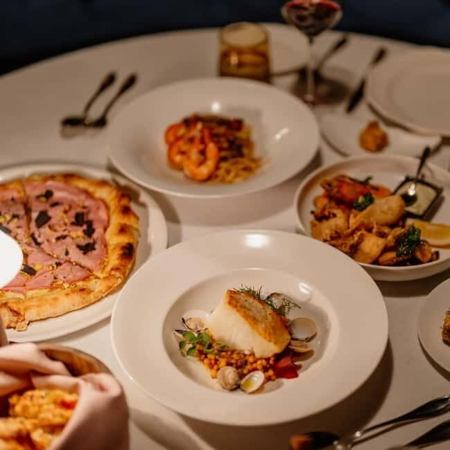 Bangkok: Medici Kitchen & Bar Couple Package - The Atmosphere and Service