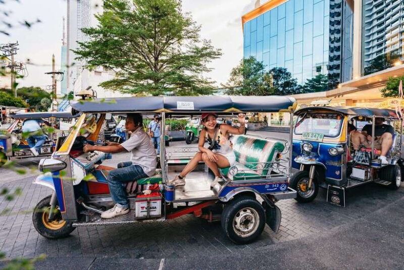Bangkok: Michelin Guide Street Food Tour by Tuk Tuk - Key Points