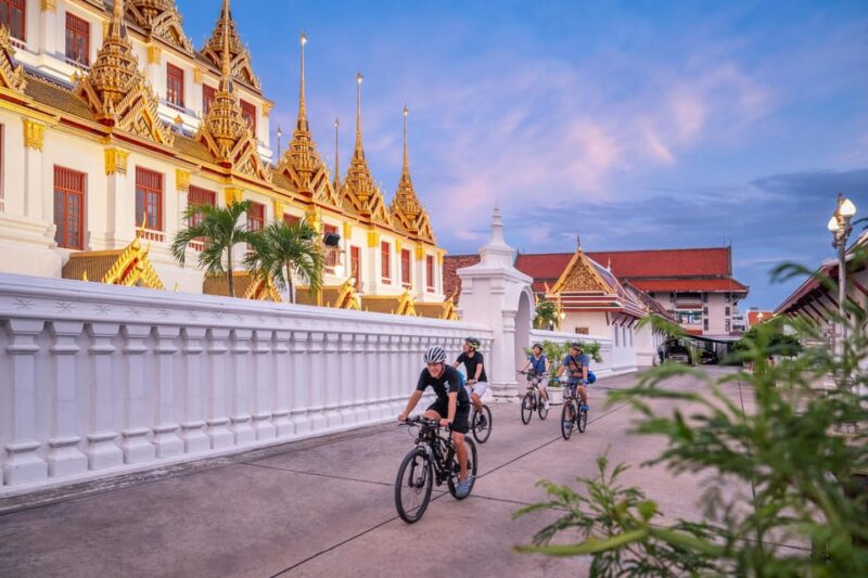 Bangkok: Night Bike Tour with Temples & Flower Market Visit - Who This Tour Is Best For