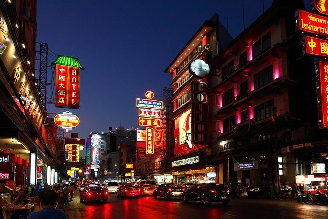 Bangkok Night Lights: Temple & City Tour by Tuk Tuk (SHA Plus) - An In-Depth Look at the Tour Itinerary
