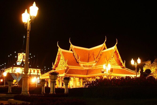Bangkok Night Tour By TUK-TUK Visiting Wat Pho & Giant Swing (Private) - Transportation & Timing