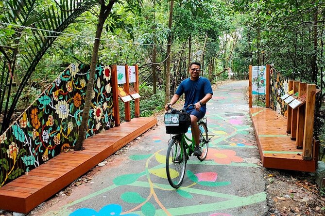 Bangkok Oasis Breezy Bike Tour - Key Points