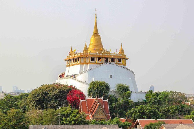 Bangkok Old Town Tour : Wat Suthat, Wat Saket & Wat Ratchanadda - Key Points