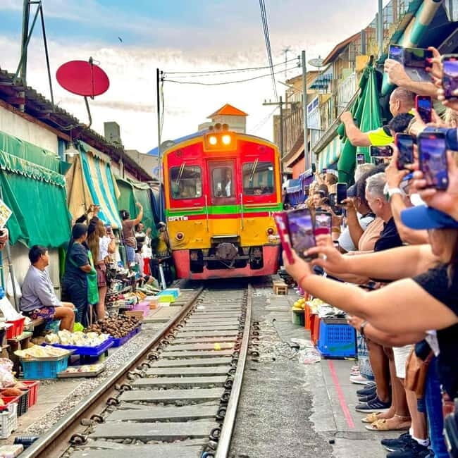 Bangkok: Private Floating Market & Maeklong Railway Market - Who Will Love This Tour?