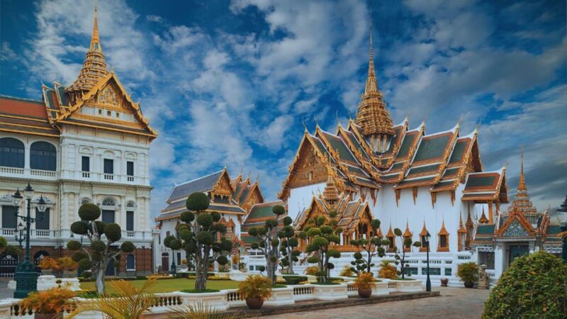 Bangkok: Private Tour Grand Palace, Wat Pho, and Wat Arun - Who Is This Tour Best For?