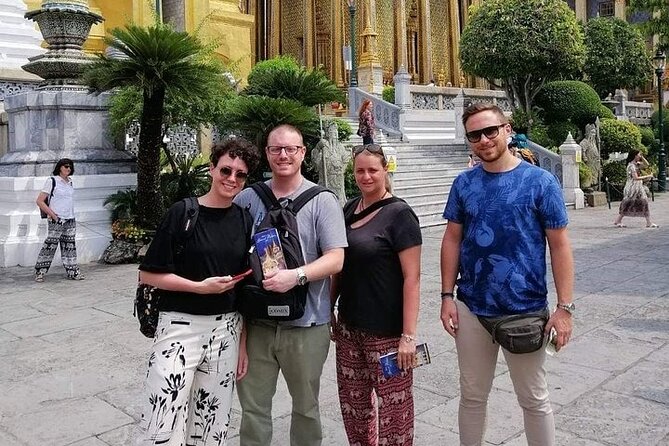 Bangkok Private Walking Tour with A Pro Guide (Tour Car Option) - What Makes This Tour Stand Out