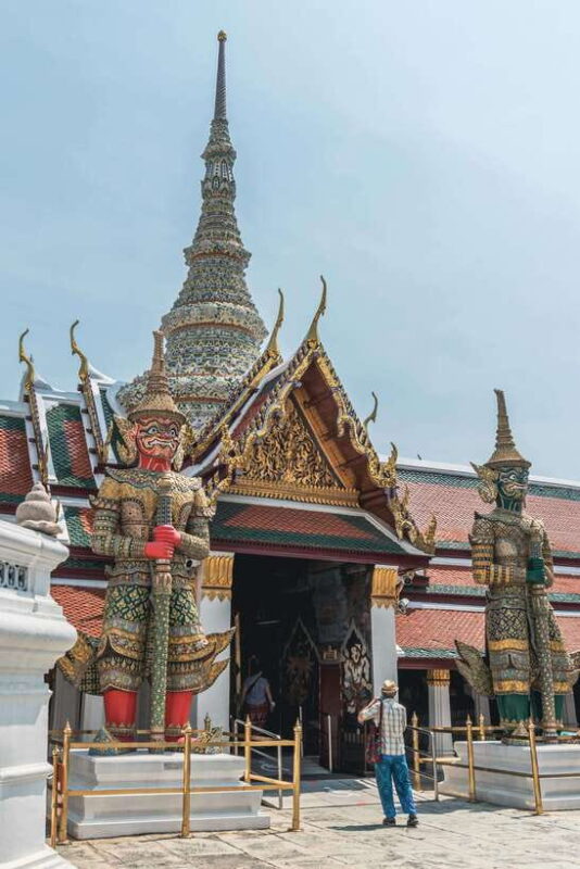 Bangkok: Private Wat Phra Kaew, Wat Pho & Wat Arun Tour - Exploring Bangkok’s Gems: A Detailed Tour Breakdown