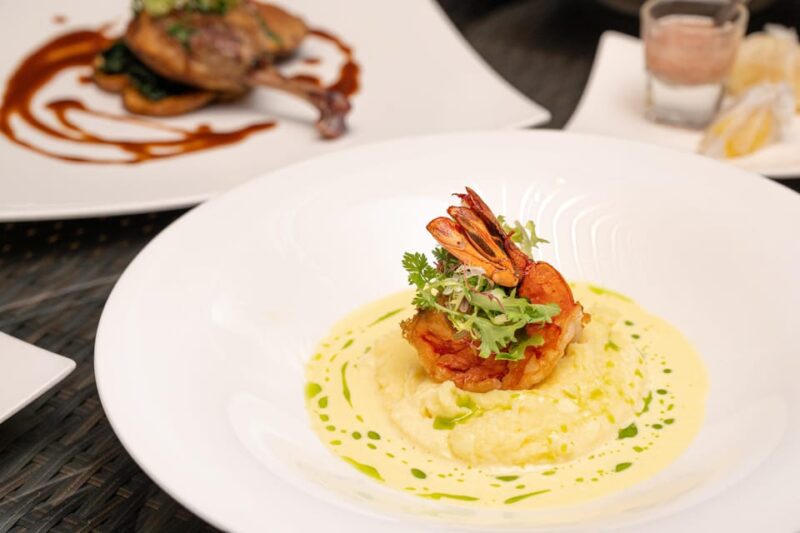 Bangkok: Red Sky Rooftop & Bar 56th Floor - Who Will Love Red Sky?