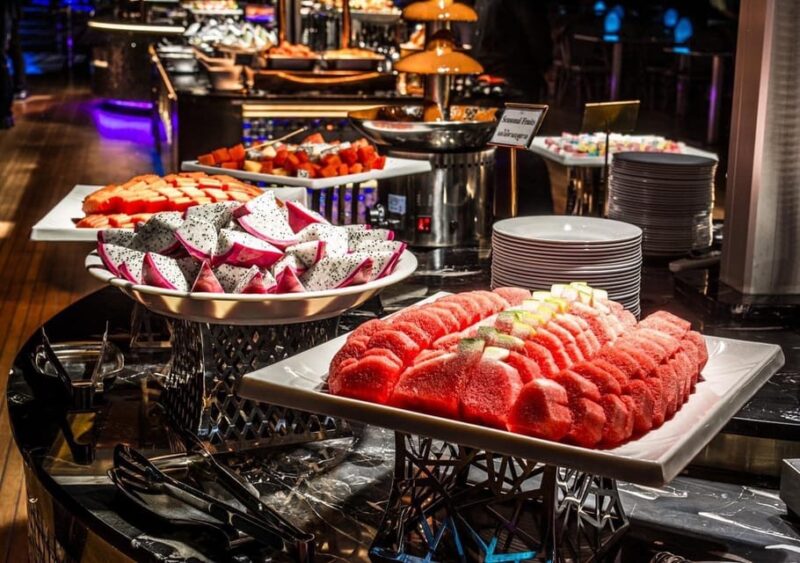 Bangkok: Royal Princess River Dinner Cruise with Live Music - An Authentic Night Out on the Chao Phraya