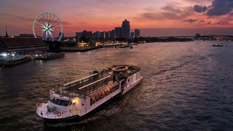 Bangkok: Saffron Chao Phraya River Dinner Cruise - An Elegant Night on Bangkok’s Waters