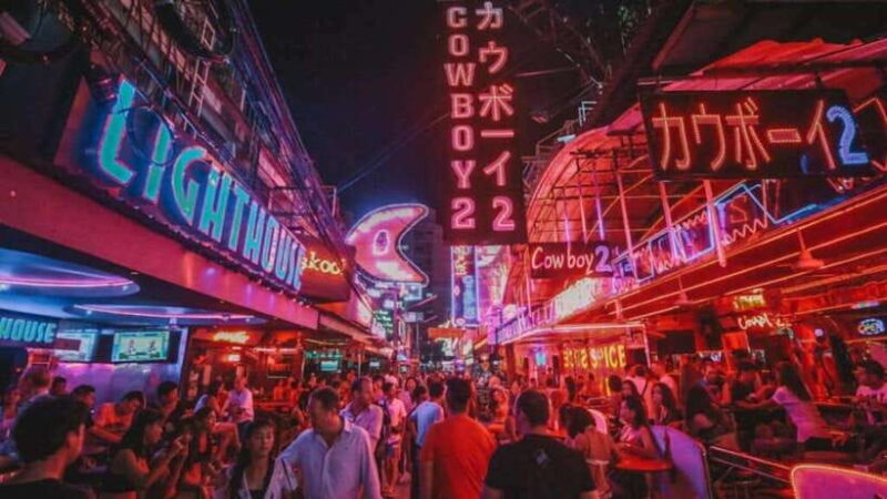 Bangkok: Soi Cowboy, Nana, Soi 11, Rooftops, Clubs & Go Go's - Discovering Soi 11