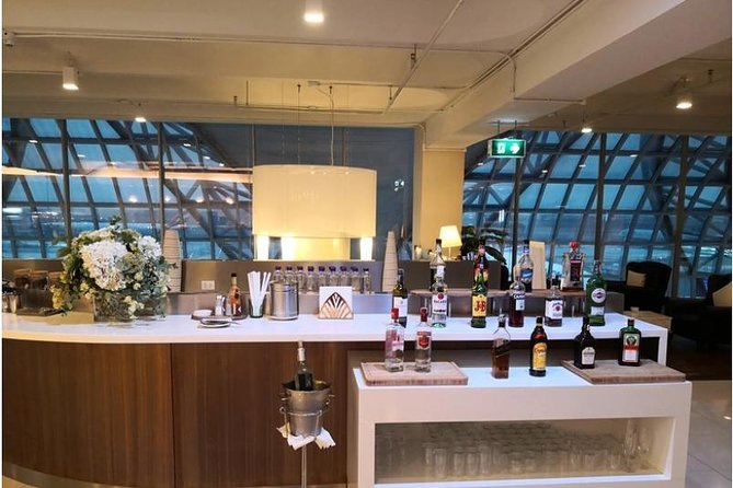 Bangkok Suvarnabhumi Airport (BKK) / Don Mueang Airport (DMK) VIP Lounge Access - Who Should Consider This Lounge?