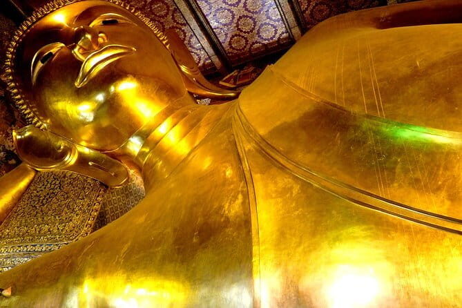 Bangkok Temples Tour Including Reclining Buddha at Wat Pho without Hotel Pick Up - Final Stop: Wat Traimit (Temple of the Golden Buddha)