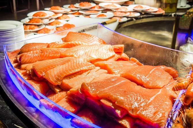 Bangkok: The Planet Cruise on the Chao Phraya River - Special Features and Unique Moments