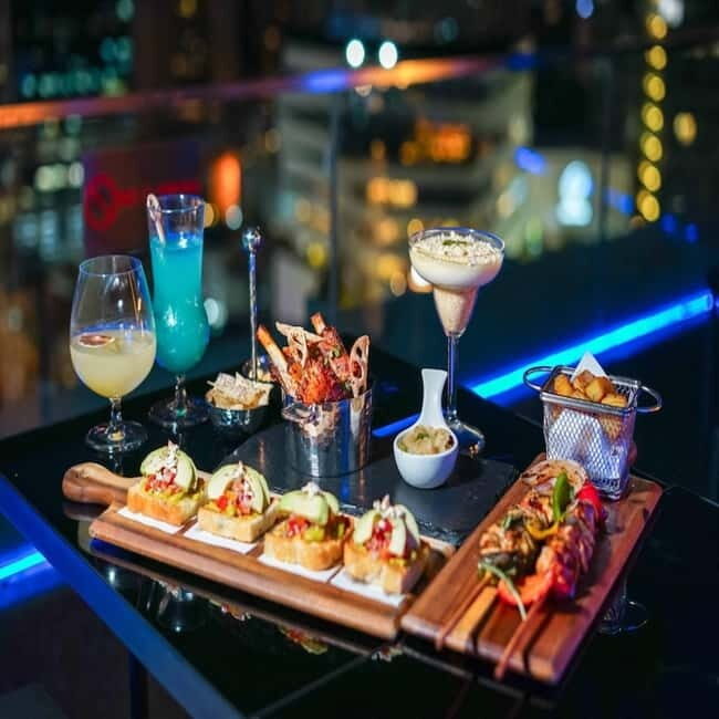Bangkok: The Vue Bar Rooftop at Mercure Bangkok Sukhumvit 24 - An Authentic Slice of Bangkok’s Rooftop Scene