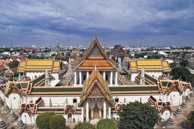 Bangkok Three Temple City Tour to Wat Traimit, Wat Pho, Wat Arun - FAQs