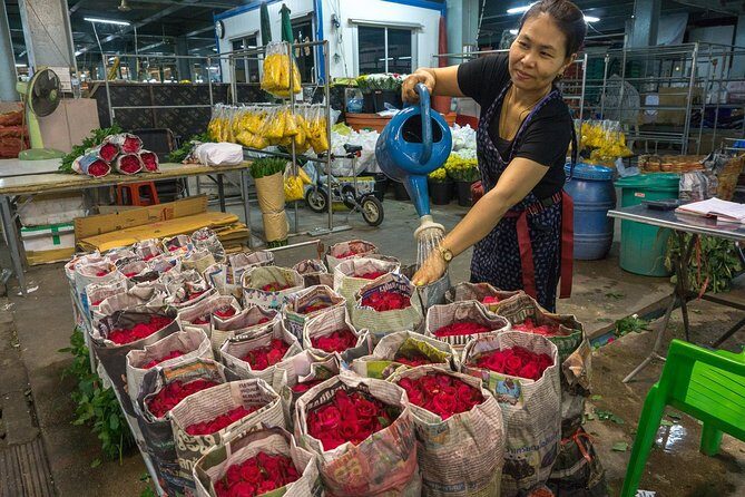 Bangkok Tour By Selfie Expert : LittleIndia, WatTraimit, WatPho - An In-Depth Look at the Itinerary and What You’ll Experience