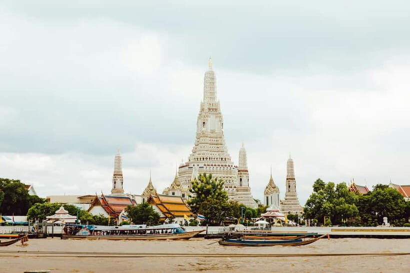Bangkok: Train + Water Market with Wat Arun - Key Points