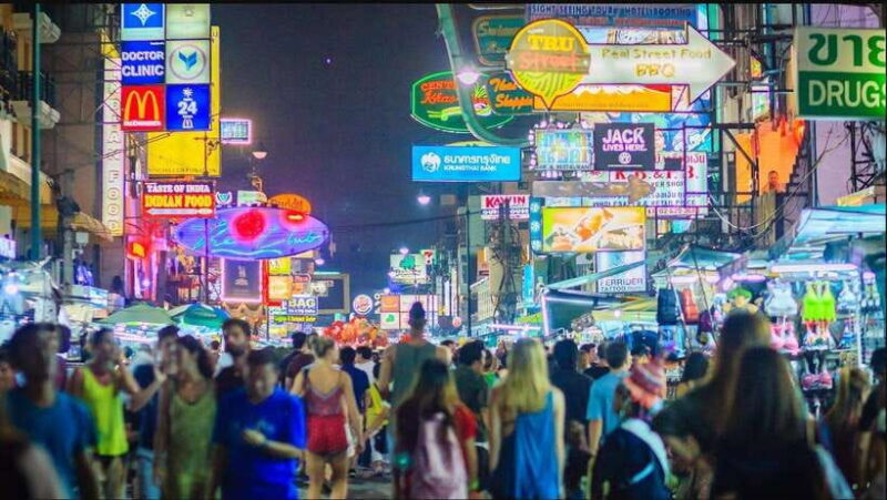 Bangkok: TUK TUK Tour Night Life Private with Hotel Pick Up - The Authenticity and Atmosphere