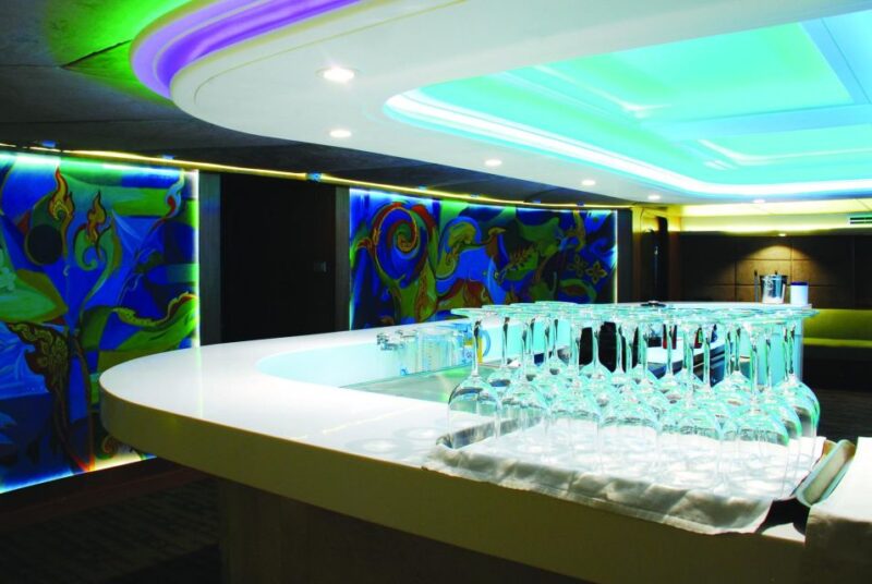 Bangkok: Wonderful Pearl Dinner Cruise at River City Pier - How Does the Experience Feel?