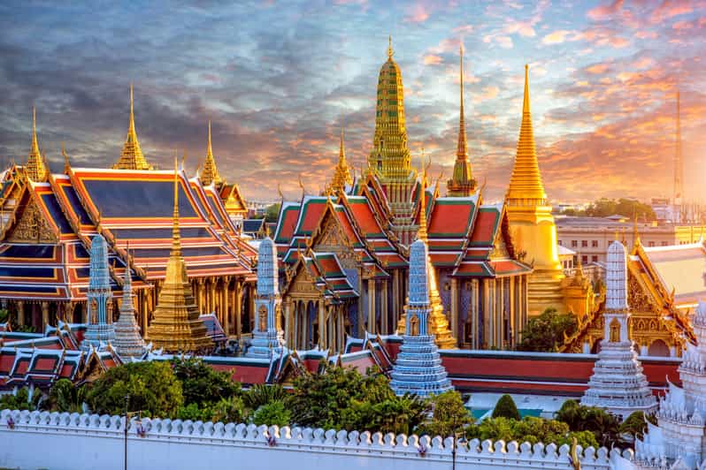 Bangkok:Private Guided Tour |Grand Palace, Wat Pho, Wat Arun - A Closer Look at What Makes This Tour Stand Out