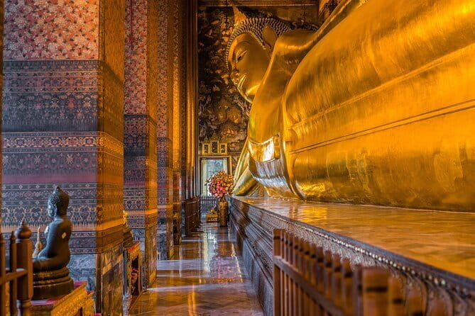 Bangkok's Best: City Highlights & Floating Market Private Tour - Key Points
