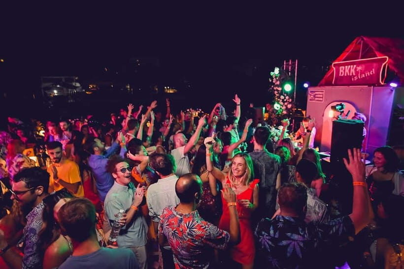 Bangkok's Best Party Boat - How This Tour Fits Into Your Bangkok Adventure
