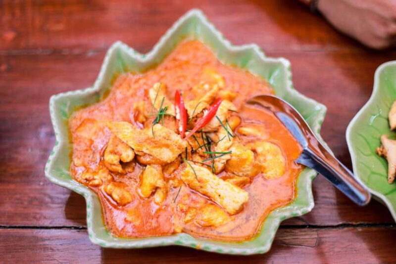 Bangkoks Past with Local Taste Tour by Bike & Boat - Key Points