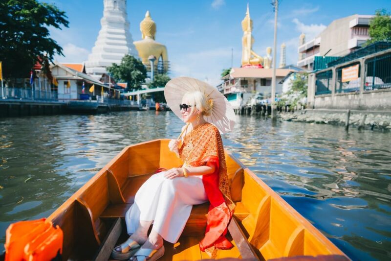Bangkok:Thai costume with Long tail boat photoshoot - Cost and Value Analysis